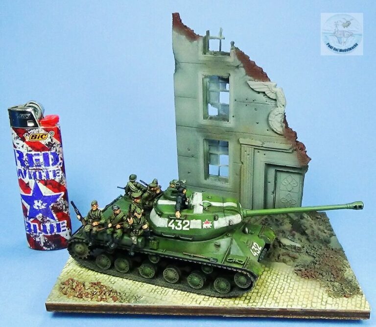 JS-2 Heavy Tank – Soviet Steamroller