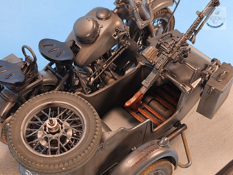 BMW R75 Motorbike and Sidecar – The Wehrmacht’s War Horse