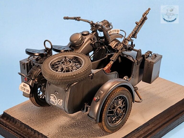 BMW R75 Motorbike and Sidecar – The Wehrmacht’s War Horse