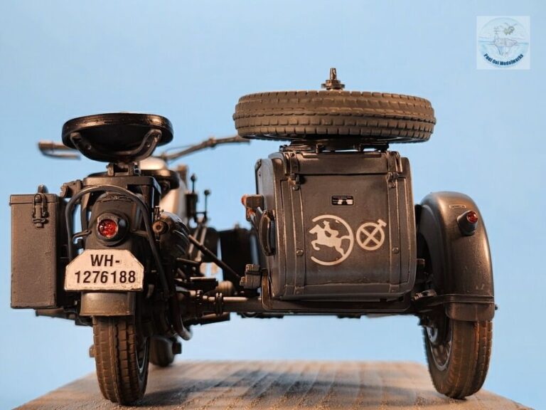 BMW R75 Motorbike and Sidecar – The Wehrmacht’s War Horse
