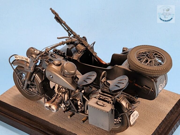 BMW R75 Motorbike and Sidecar – The Wehrmacht’s War Horse