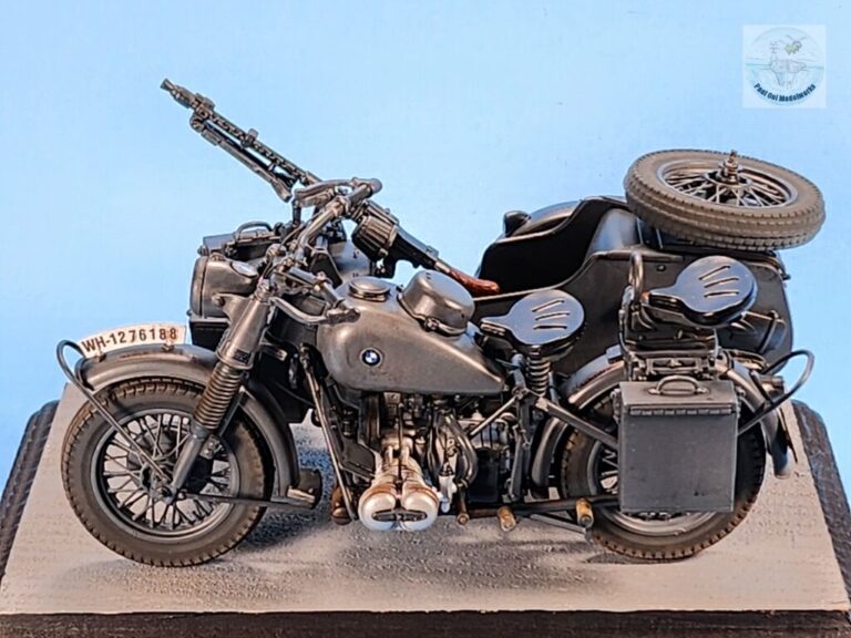 BMW R75 Motorbike and Sidecar – The Wehrmacht’s War Horse