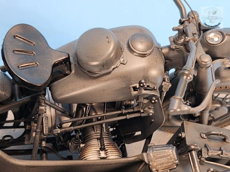 BMW R75 Motorbike and Sidecar – The Wehrmacht’s War Horse